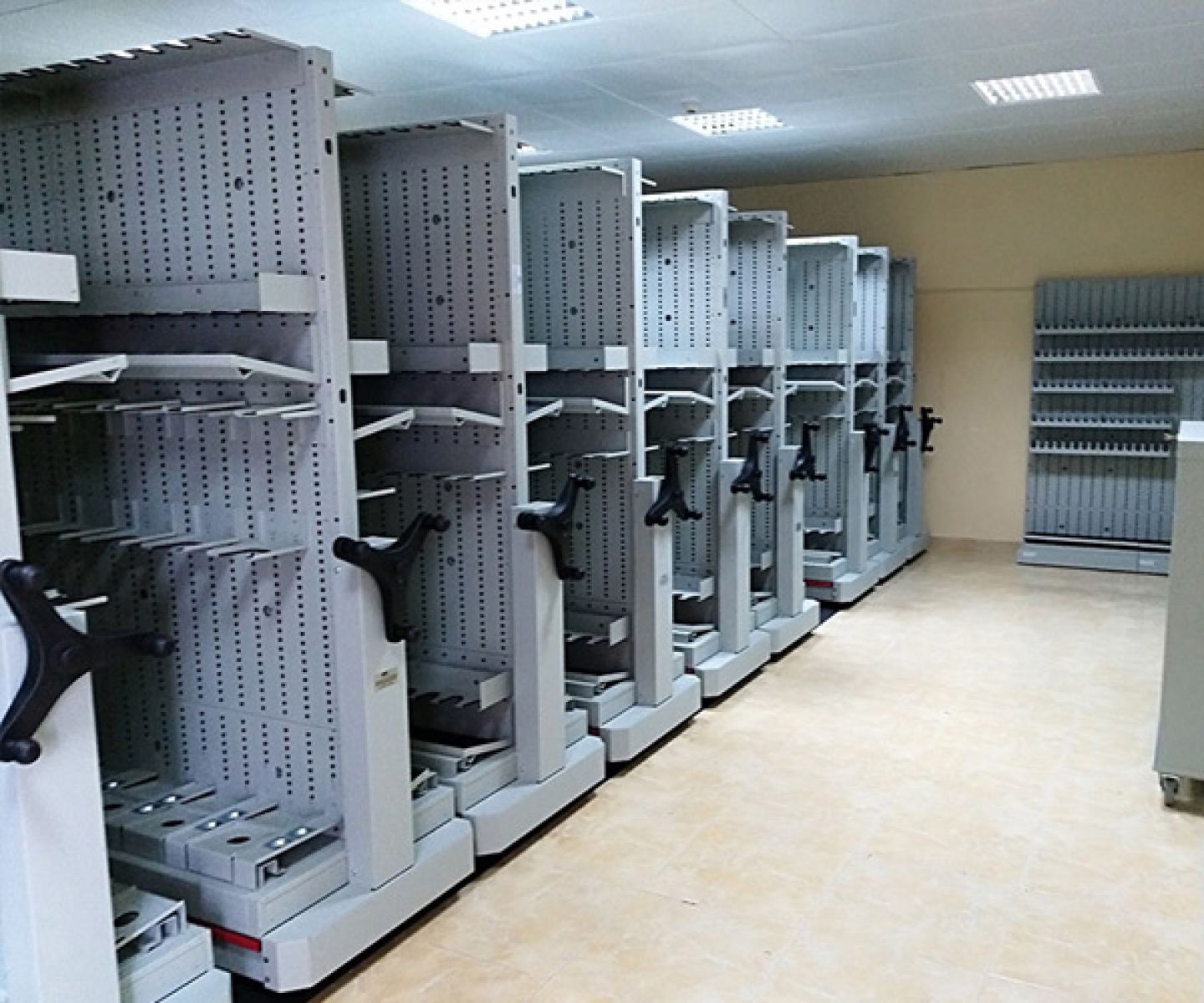 Weapons Racking installed on Mobile Carriages | FWS Europe