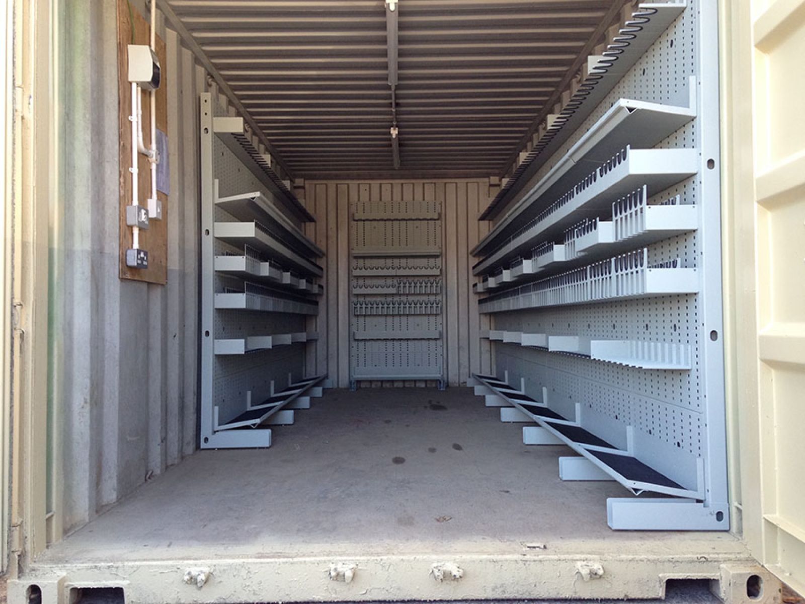 Weapon Storage Rental | FWS Europe